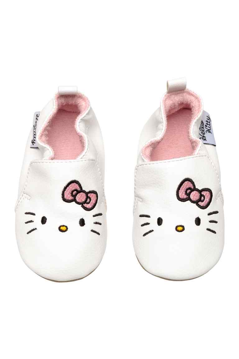 Ubranka z Hello Kitty | dzieciakowelove.pl